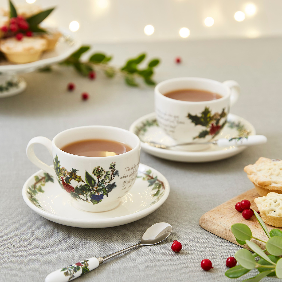 The Holly and the Ivy Tea Cup and Saucer Set | Portmeirion